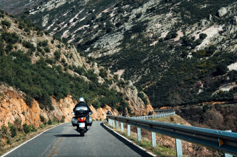 What to Wear for Long Motorcycle Trips to Reduce Fatigue – Luimoto