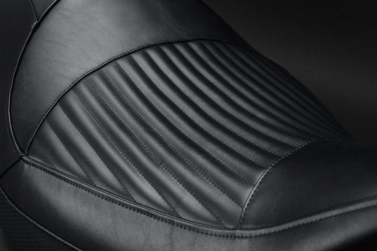 04 Honda Valkyrie Rune Rider Seat Cover (Sport Classic) – Luimoto